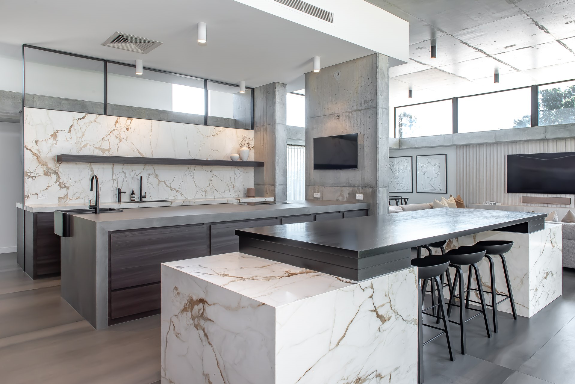 Engineered Stone - Natural Stone - Porcelain | Bravvo